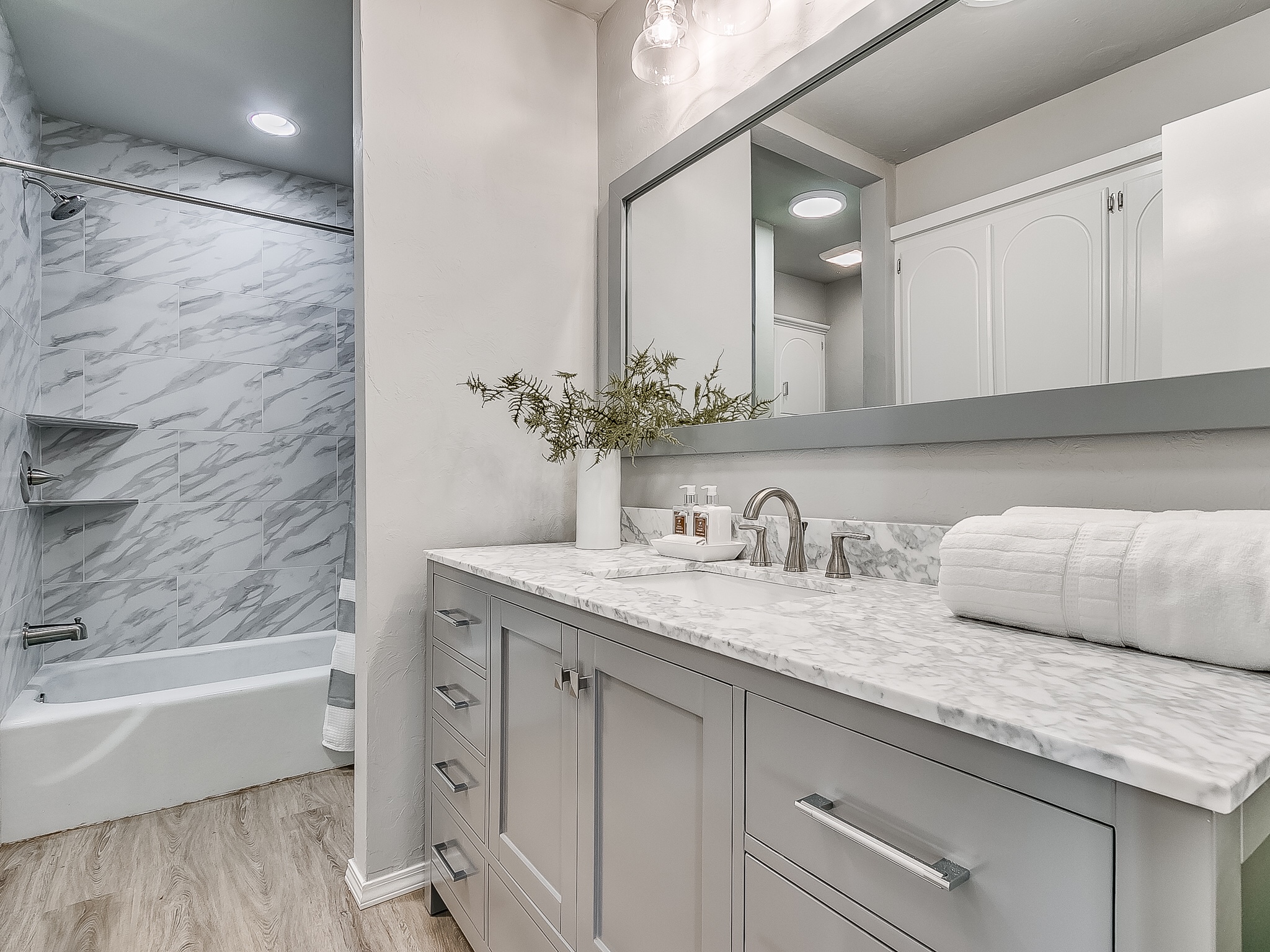Flip #3: Staging The Cherry Lane House – Ash & Ivy